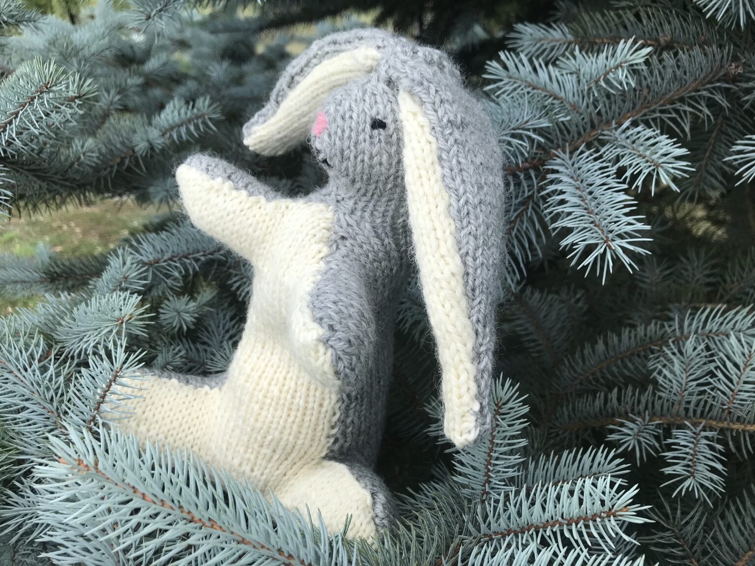 RABBIT KNITTING PATTERN FREE: part 2 - assembly - Quiet Life Farm
