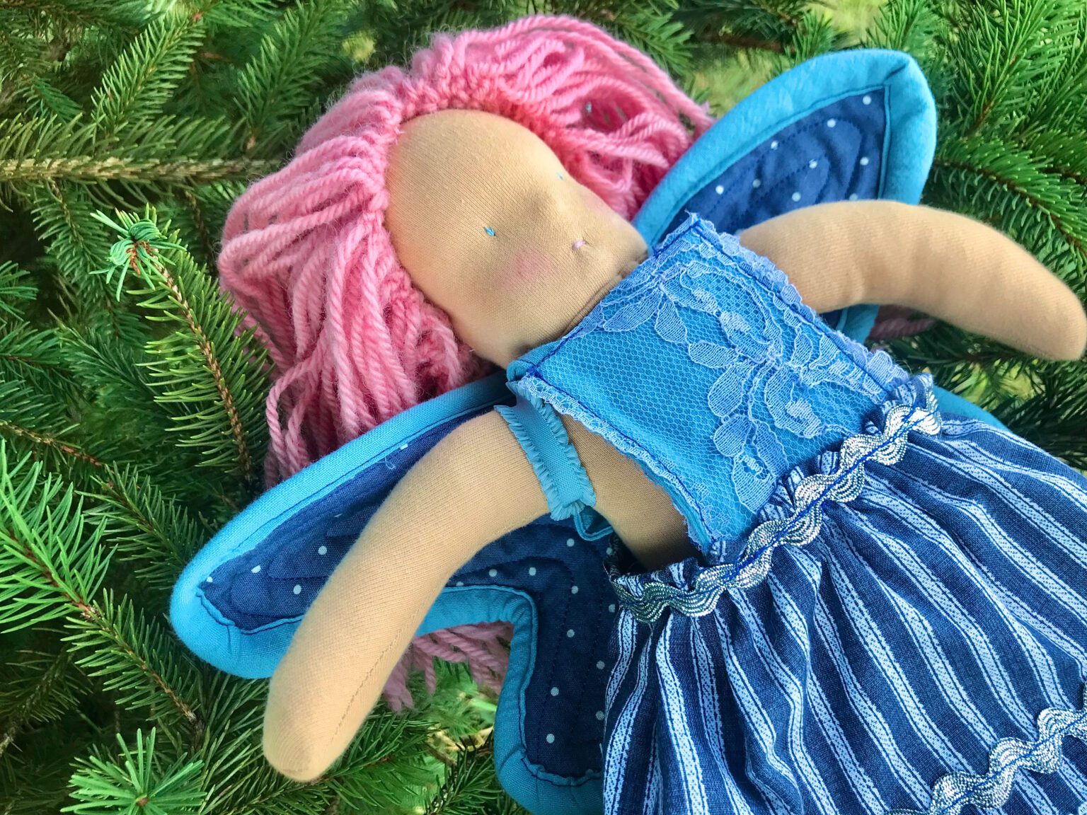 DIY Doll Wings: FREE Waldorf fairy butterfly PDF pattern - Quiet Life Farm
