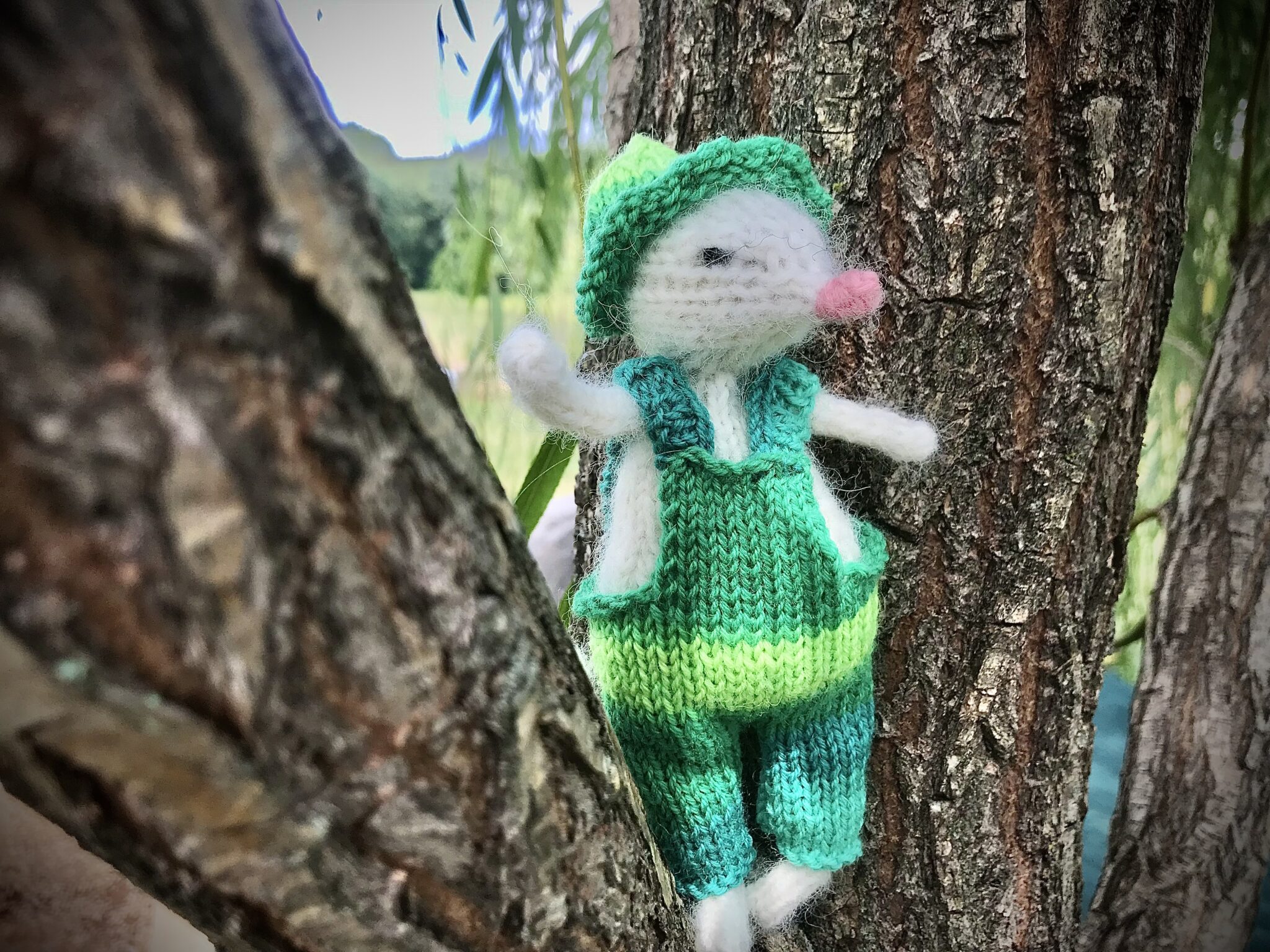 Clothes for Mouse: Knit overalls and hat FREE PATTERN - Quiet Life Farm