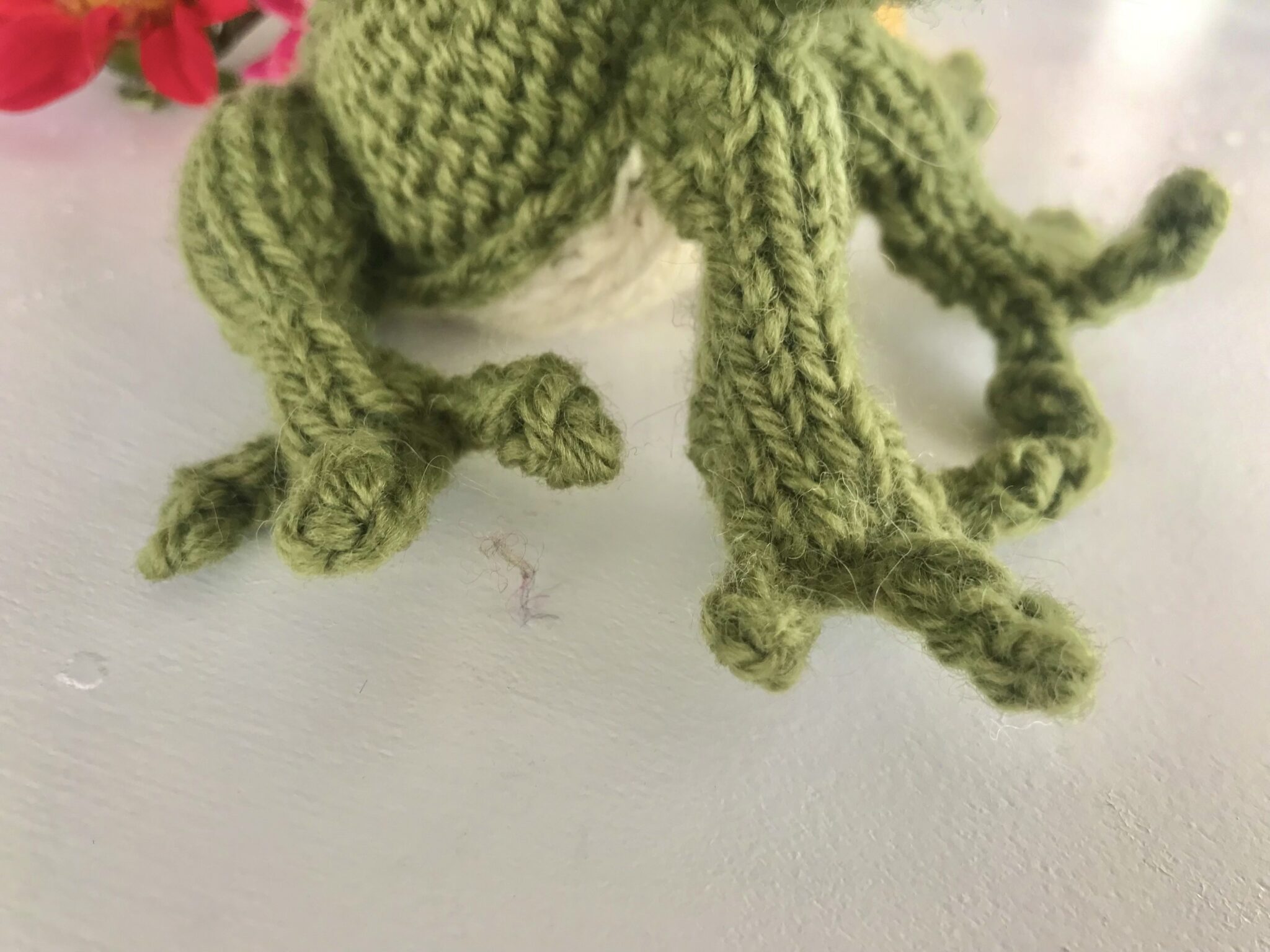 Knit Frog: Free Pattern and Tutorial - Quiet Life Farm