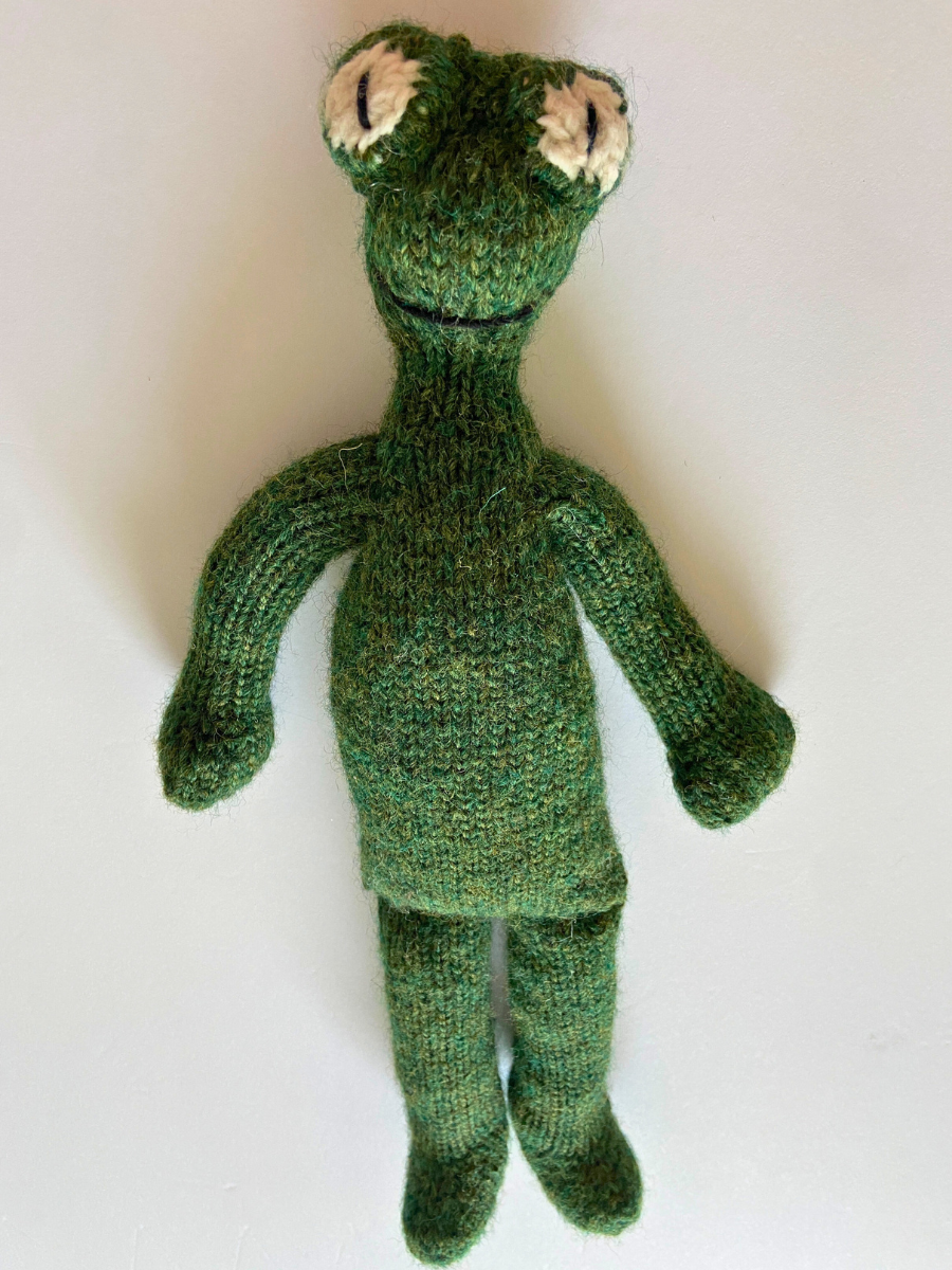 Ferguson Frog Knitting Pattern - Quiet Life Farm