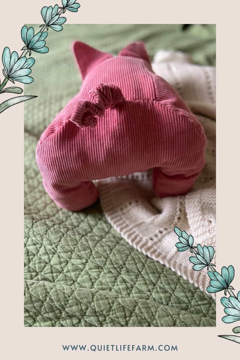 Free Pig Sewing Pattern: How to make a cute plush pig - Quiet Life Farm