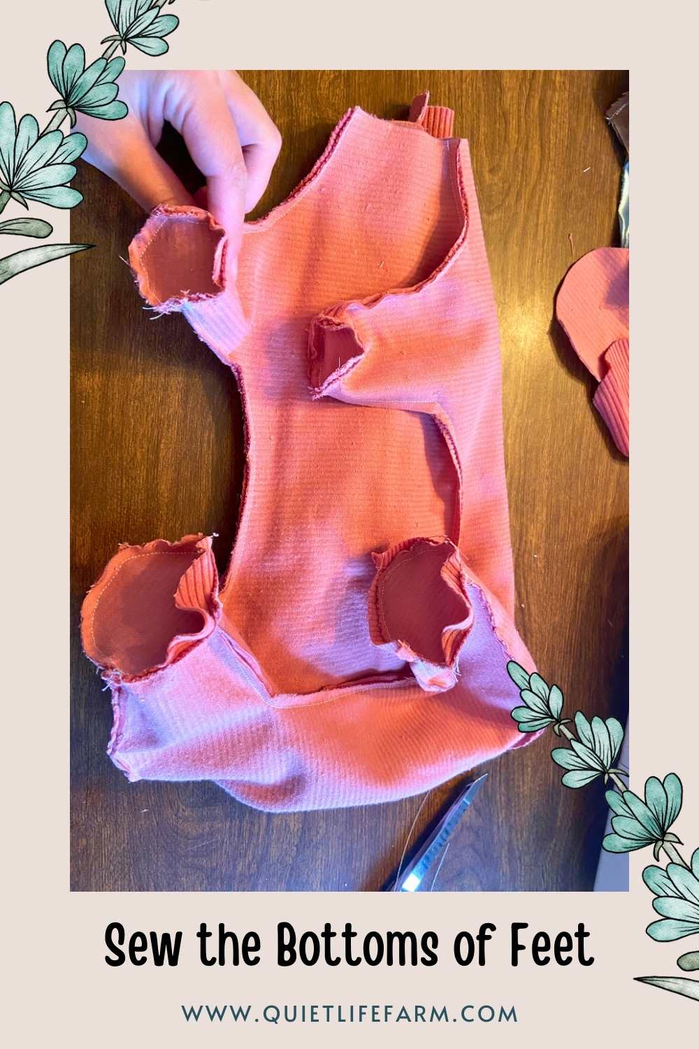 Free Pig Sewing Pattern: How to make a cute plush pig - Quiet Life Farm